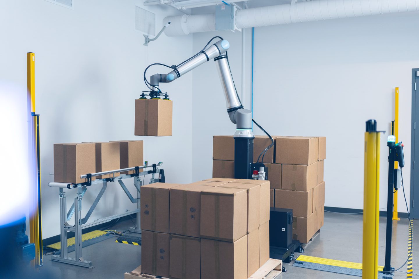 Cobot Palletizer- Product Catalog | OPTEL
